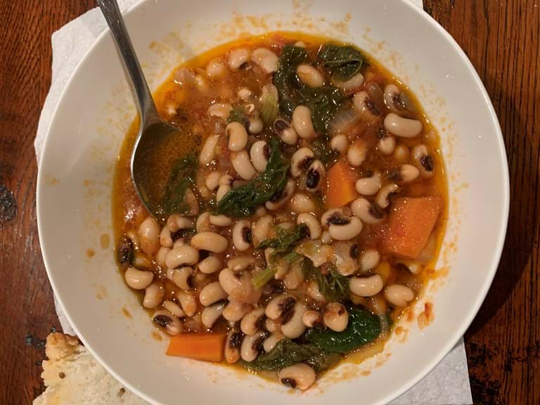 Louvi - black eye beans